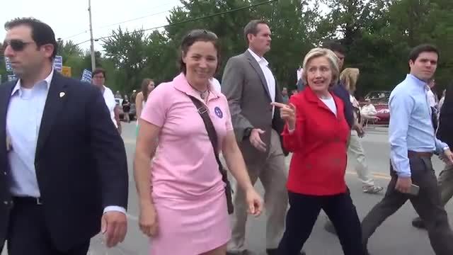 Video of Reporter Being Pushed away from Hillary at Parade :: Grabien ...