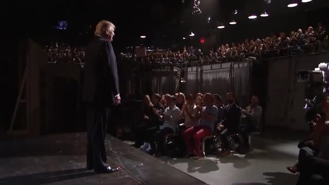 Larry David Shouts ‘You’re a Racist’ During Trump’s Opening Monologue ...